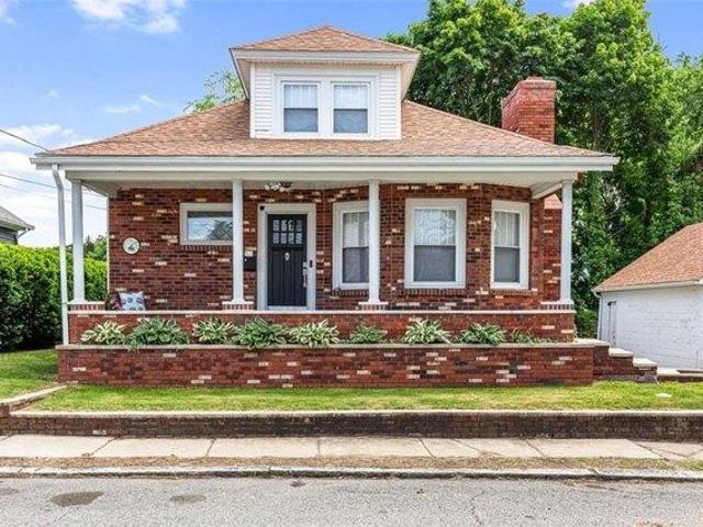 3 bedroom, Cranston RI 02905 102860867