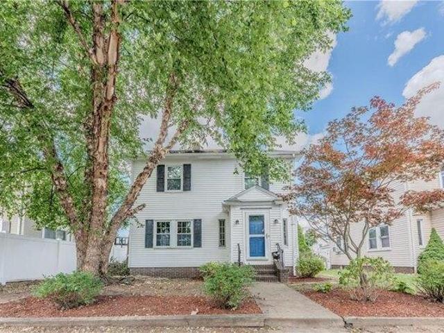 3 bedroom, Cranston RI 02910 104834956