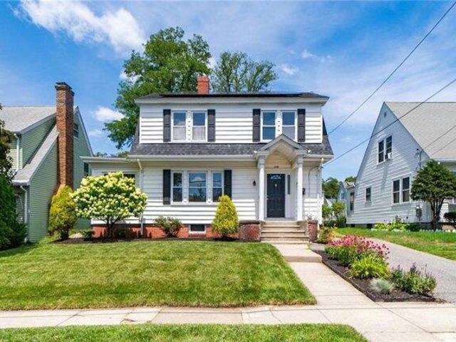 3 bedroom, Cranston RI 02910 104835093