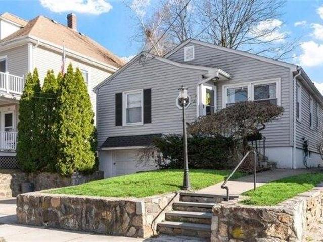 3 bedroom, Cranston RI 02910 102217536