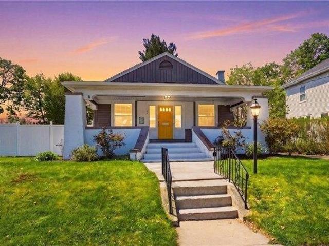 3 bedroom, Cranston RI 02910 102633767