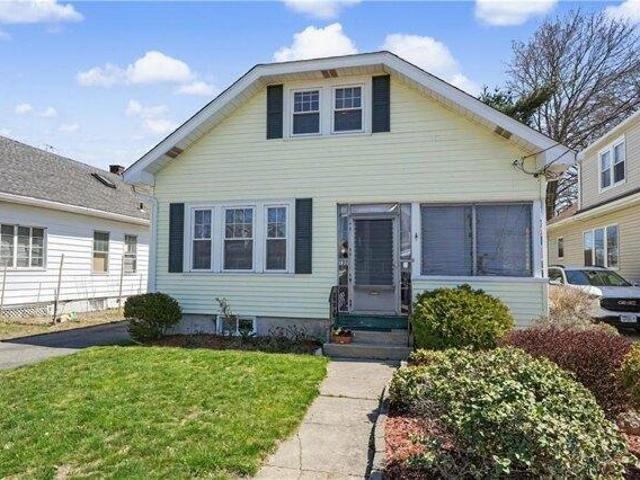 3 bedroom, Cranston RI 02910 102761925