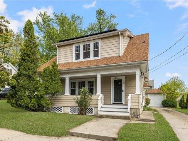 3 bedroom, Cranston RI 02910 103073582