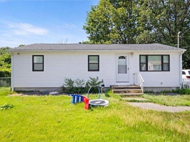 3 bedroom, Cranston RI 02910 LS101601884