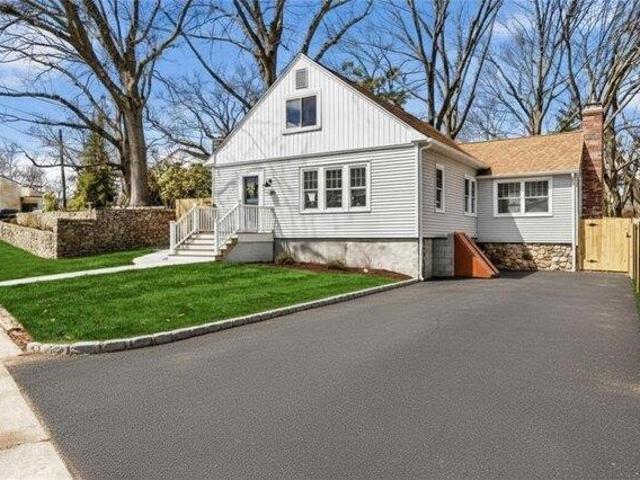 3 bedroom, Cranston RI 02910 LS101857290