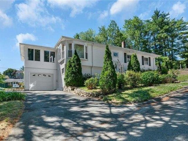 3 bedroom, Cranston RI 02920 104116743