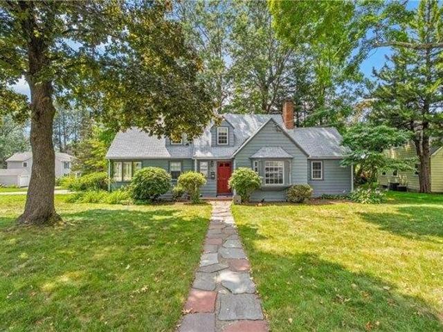 3 bedroom, Cranston RI 02920 104836174