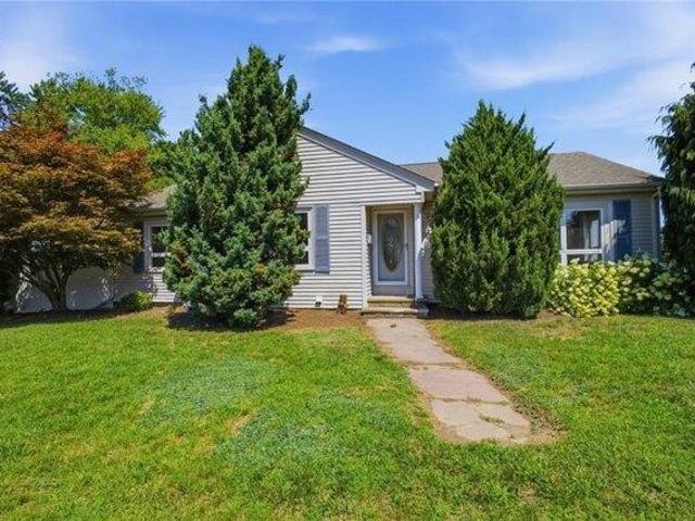3 bedroom, Cranston RI 02920 105095157