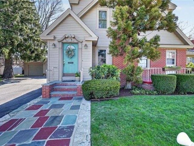 3 bedroom, Cranston RI 02920 102478621