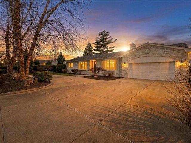 3 bedroom, Cranston RI 02920 102634762