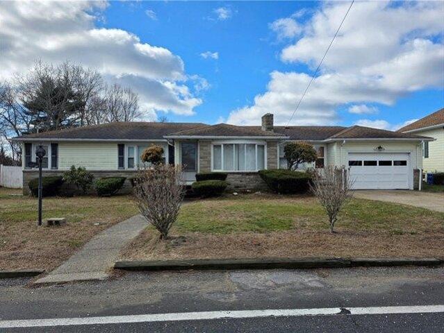 3 bedroom, Cranston RI 02920 102669738
