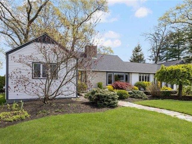 3 bedroom, Cranston RI 02920 102707756
