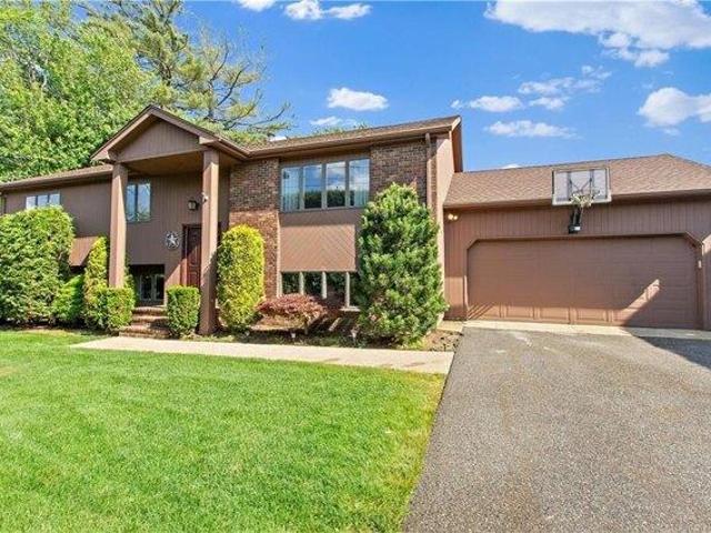 3 bedroom, Cranston RI 02921 104789775