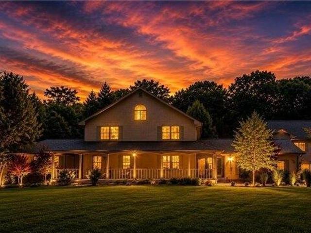 3 bedroom, Cranston RI 02921 105095932
