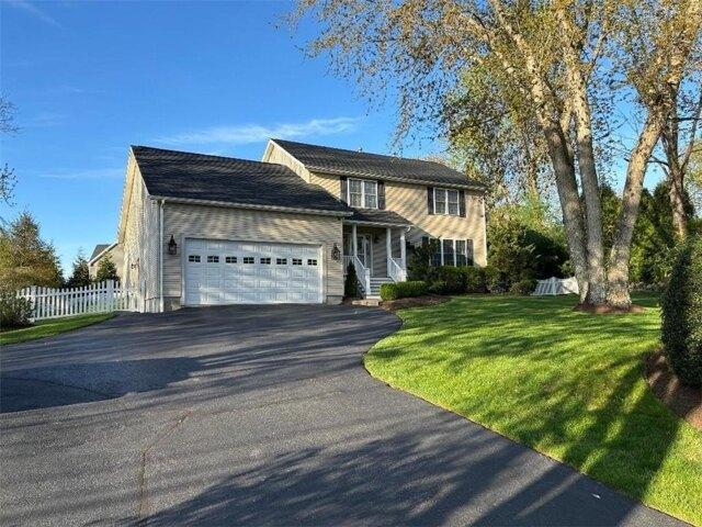 3 bedroom, Cranston RI 02921 105107957