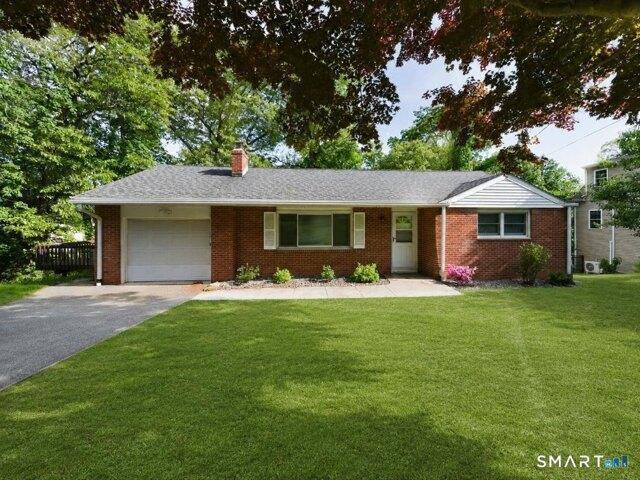 3 bedroom, Cromwell CT 06416 104787963