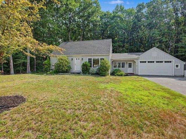 3 bedroom, Cumberland ME 04021 104655873