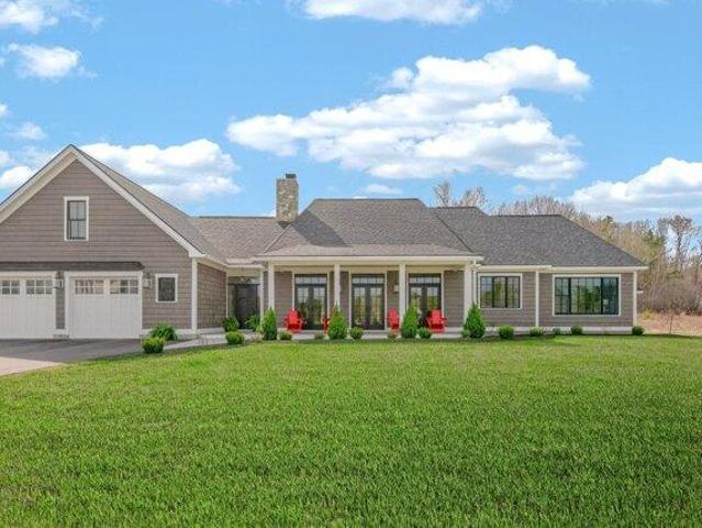 3 bedroom, Cumberland ME 04021 LS102780352