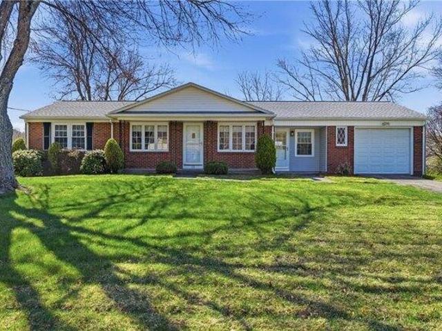 3 bedroom, Cumberland RI 02864 101898286