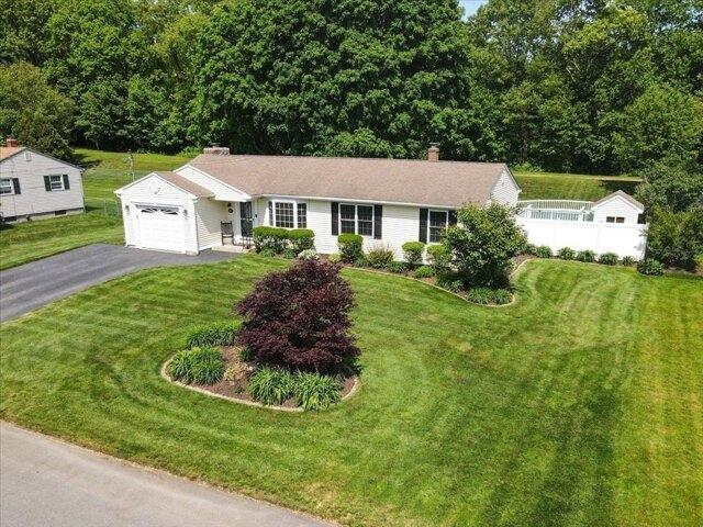 3 bedroom, Cumberland RI 02864 102777272