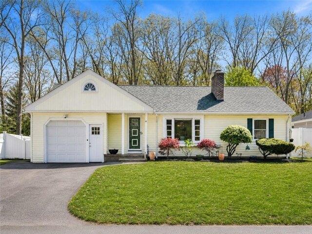 3 bedroom, Cumberland RI 02864 102029400