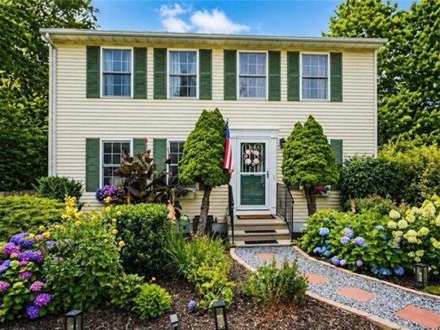 3 bedroom, Cumberland RI 02864 102063021