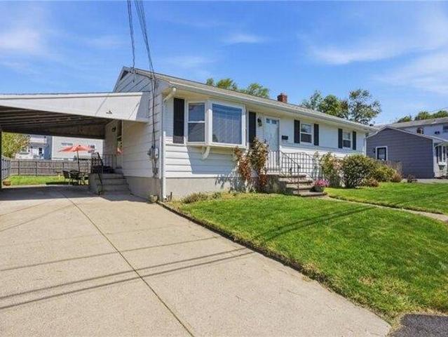 3 bedroom, Cumberland RI 02864 102257132