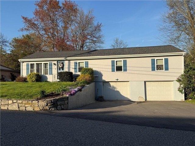 3 bedroom, Cumberland RI 02864 102312800