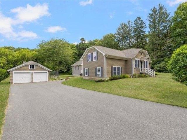 3 bedroom, Cumberland RI 02864 104045764