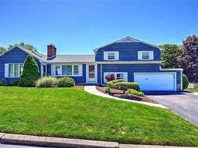 3 bedroom, Cumberland RI 02864 104078053