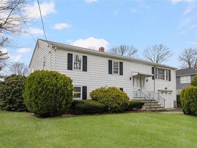 3 bedroom, Cumberland RI 02864 LS101603624