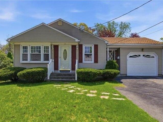 3 bedroom, Cumberland RI 02864 LS102120092