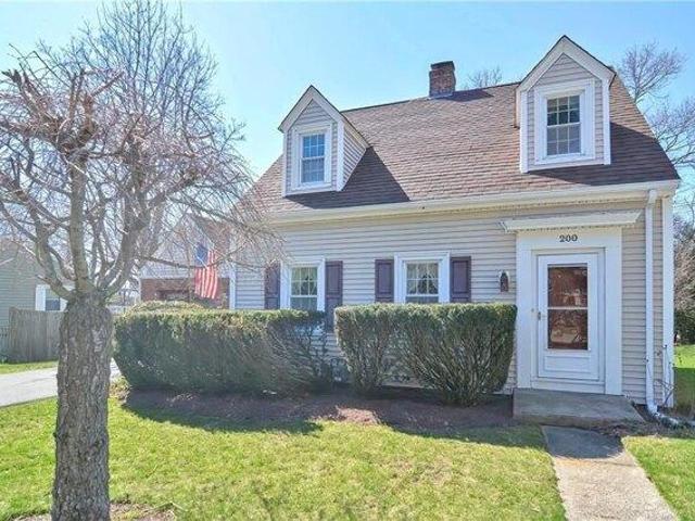 3 bedroom, Cumberland RI 02864 LS102280574