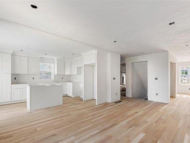 3 bedroom, Cumberland RI 02864 LS103074376