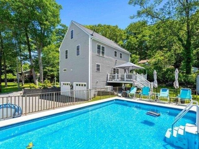 3 bedroom, Amesbury MA 01913 104720387