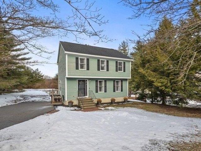 3 bedroom, Amesbury MA 01913 102345799