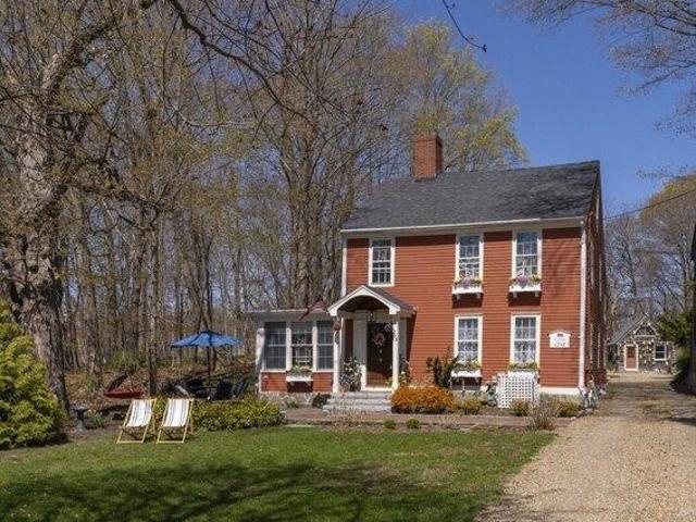 3 bedroom, Amesbury MA 01913 102762971