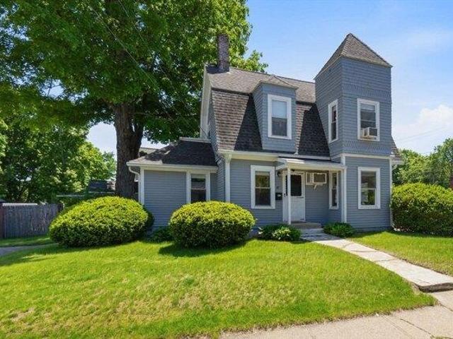 3 bedroom, Amesbury MA 01913 103020136