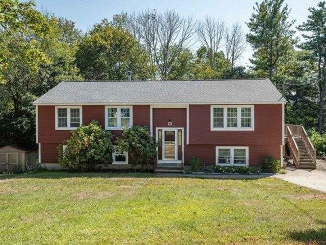 3 bedroom, Amesbury MA 01913 103071174