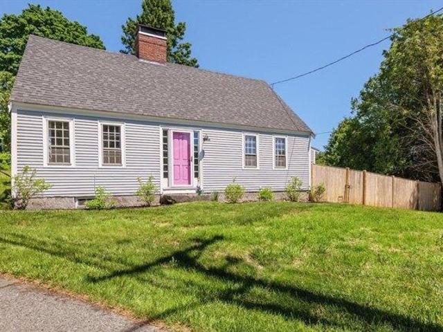3 bedroom, Amesbury MA 01913 103496390