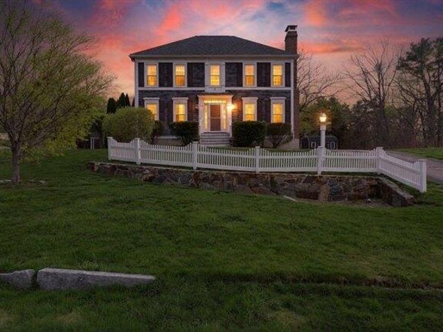 3 bedroom, Amesbury MA 01913 LS102025831