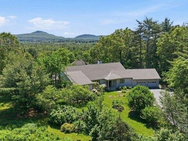 3 bedroom, Amherst MA 01002 102959508