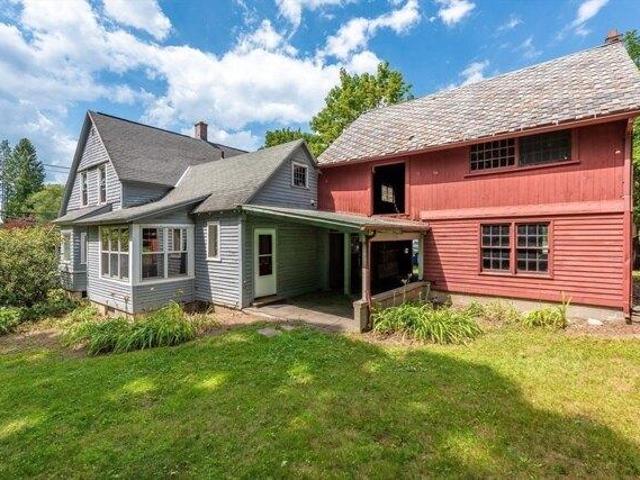 3 bedroom, Amherst MA 01002 104831831