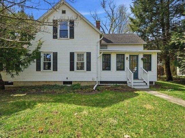 3 bedroom, Amherst MA 01002 104834763
