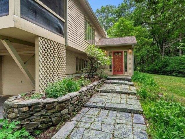 3 bedroom, Amherst NH 03031 104539368