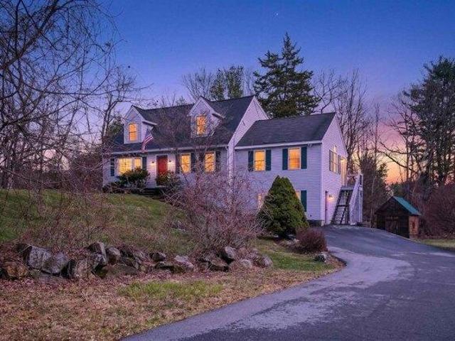 3 bedroom, Amherst NH 03031 LS101750606