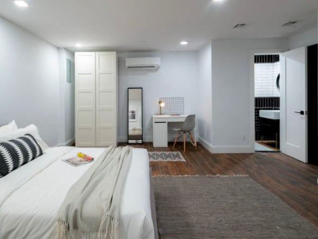 3 bedroom and 2 bathroom duplex apt fully furnishe