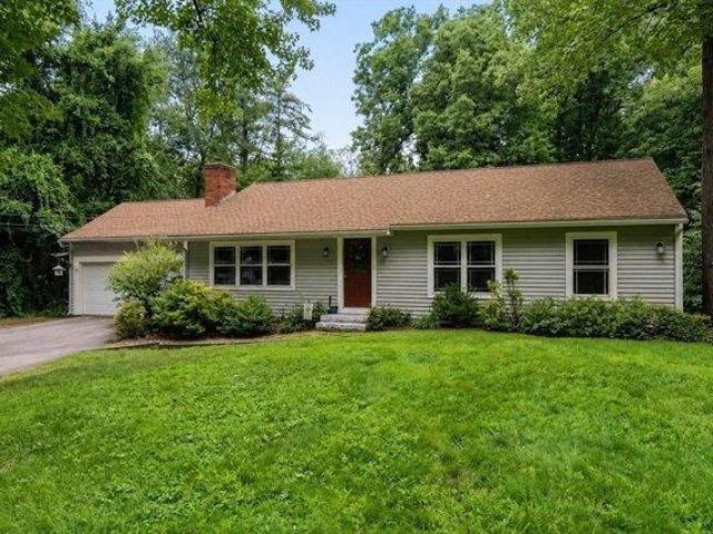 3 bedroom, Andover MA 01810 104789959