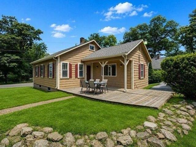 3 bedroom, Abington MA 02351 104852506