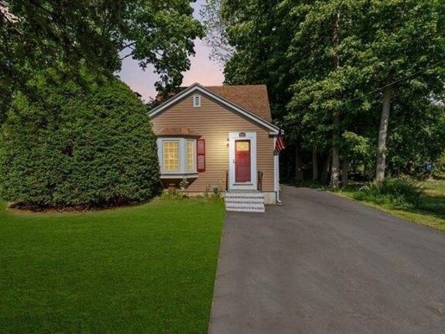3 bedroom, Abington MA 02351 105059297